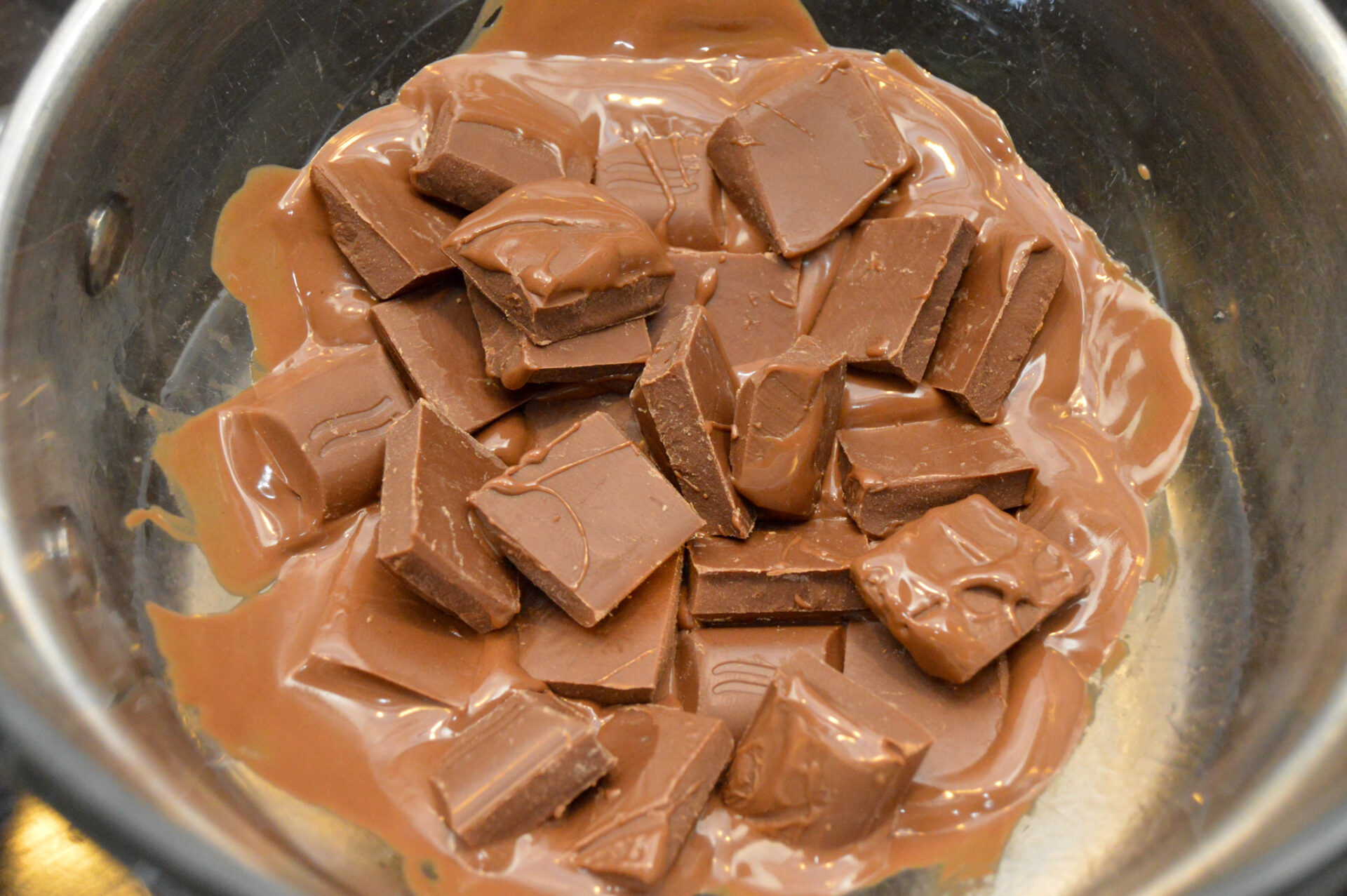 Heavenly Chocolate Rice Krispie Cakes - Kids Do Cooking